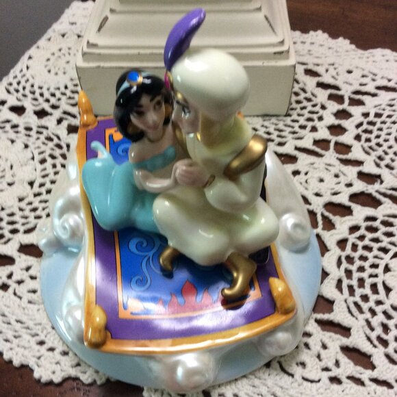 Schmid | Accents | Schmid Aladdin Music Box | Poshmark